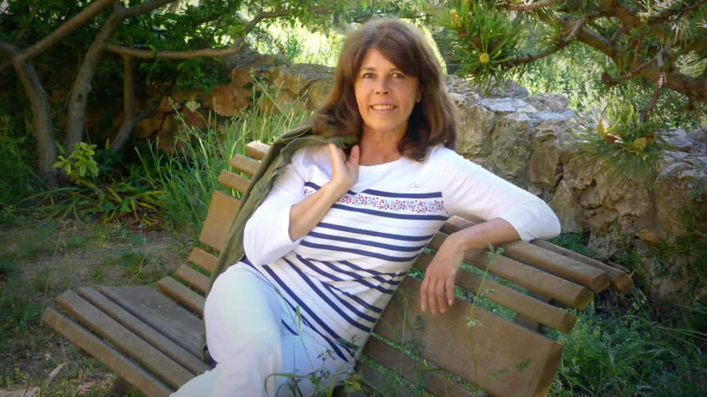 María Belmonte edita Los senderos del mar - Zona de Obras